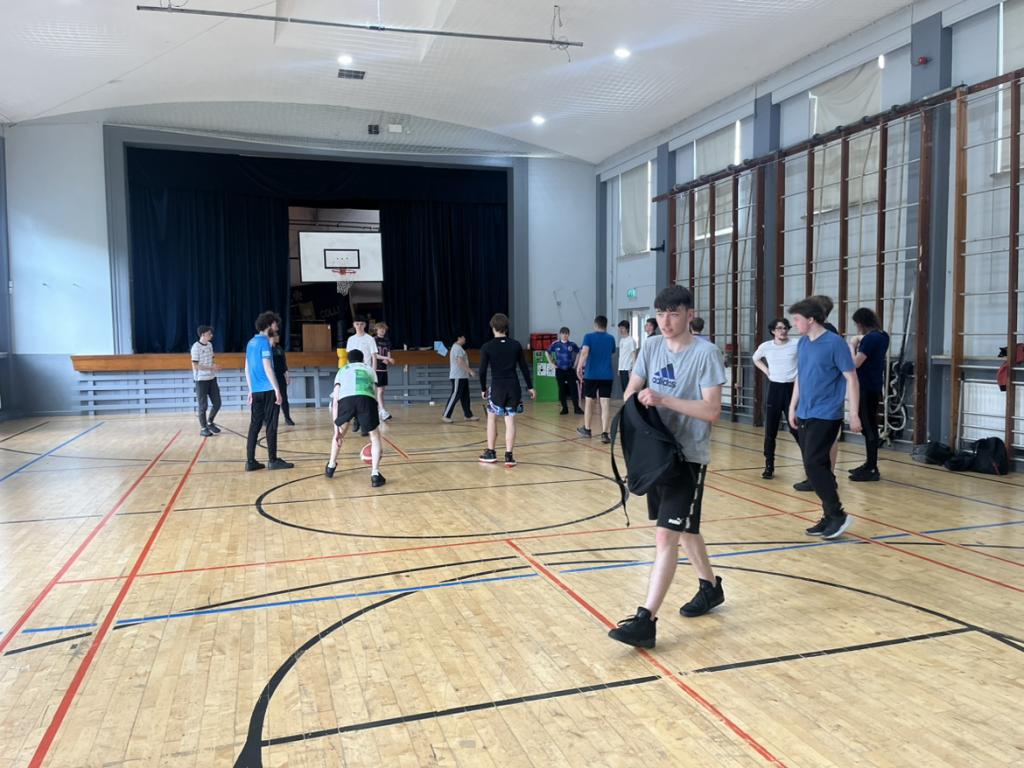6th Year Breakfast and Sports Day- Pics – St Paul's College